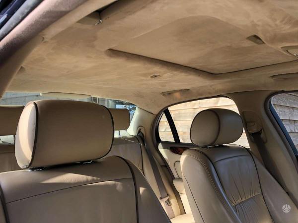 Jaguar XJ 2006 in Vilnius, with an engine capacity of 2.72 L and mileage of 249 thousand km for 15600 €, photo 7 on AUTOMOTO.COM.LV