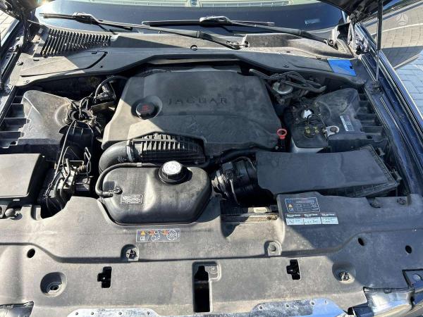 Jaguar XJ 2006 in Vilnius, with an engine capacity of 2.72 L and mileage of 249 thousand km for 15600 €, photo 10 on AUTOMOTO.COM.LV