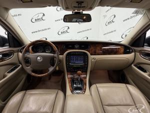 Jaguar XJ 2008 in Vilnius, with an engine capacity of 4.20 L and mileage of 163 thousand km for 7700 €, photo 4 on AUTOMOTO.COM.LV