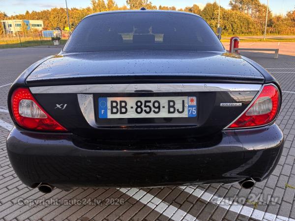 Jaguar XJ 2008 Tallina, ar dzinēja tilpumu 2.70 L un nobraukumu 255 tūkst. km par 6499 €, foto 4 vietnē AUTOMOTO.COM.LV