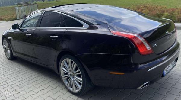 Jaguar XJ 2011 in Vilnius, with an engine capacity of 3.00 L and mileage of 211 thousand km for 9999 €, photo 1 on AUTOMOTO.COM.LV
