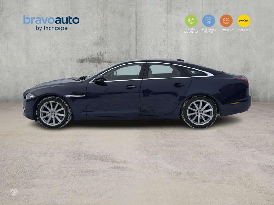 Jaguar XJ 2017 Klaipėda, ar dzinēja tilpumu 3.00 L un nobraukumu 79 tūkst. km par 19555 €, foto 2 vietnē AUTOMOTO.COM.LV
