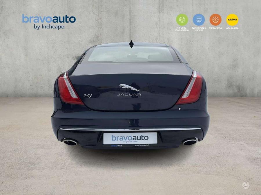 Jaguar XJ 2017 Klaipėda, ar dzinēja tilpumu 3.00 L un nobraukumu 79 tūkst. km par 19555 €, foto 4 vietnē AUTOMOTO.COM.LV