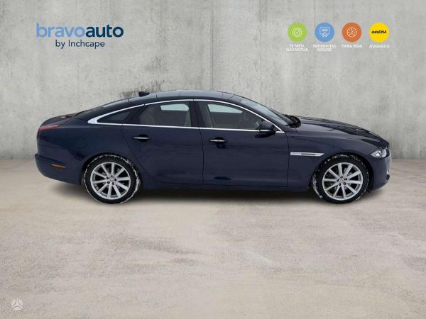 Jaguar XJ 2017 Klaipėda, ar dzinēja tilpumu 3.00 L un nobraukumu 79 tūkst. km par 19555 €, foto 6 vietnē AUTOMOTO.COM.LV