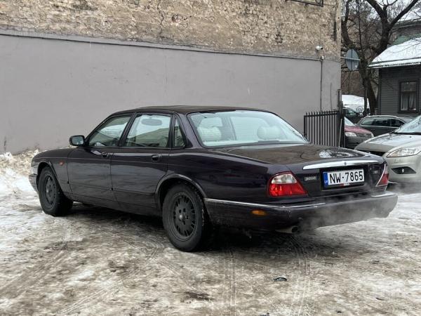 Фиолетовый Ягуар Икс Джей 1999 в Рига, объемом двигателя 3.20 л и пробегом 268 тыс. км за 2290 €, фото 4 на AUTOMOTO.COM.LV