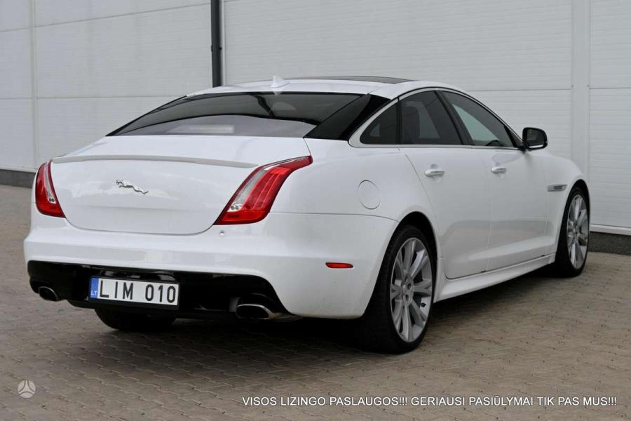 White Jaguar XJ 2015 in Kretinga, with an engine capacity of 3.00 L and mileage of 120 thousand km for 12699 €, photo 7 on AUTOMOTO.COM.LV