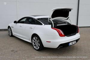 White Jaguar XJ 2015 in Kretinga, with an engine capacity of 3.00 L and mileage of 120 thousand km for 12699 €, photo 11 on AUTOMOTO.COM.LV