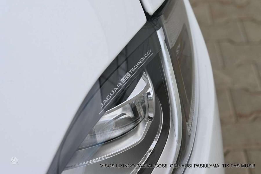 White Jaguar XJ 2015 in Kretinga, with an engine capacity of 3.00 L and mileage of 120 thousand km for 12699 €, photo 13 on AUTOMOTO.COM.LV