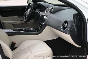 White Jaguar XJ 2015 in Kretinga, with an engine capacity of 3.00 L and mileage of 120 thousand km for 12699 €, photo 27 on AUTOMOTO.COM.LV