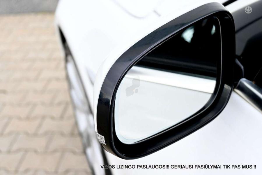 White Jaguar XJ 2015 in Kretinga, with an engine capacity of 3.00 L and mileage of 120 thousand km for 12699 €, photo 35 on AUTOMOTO.COM.LV