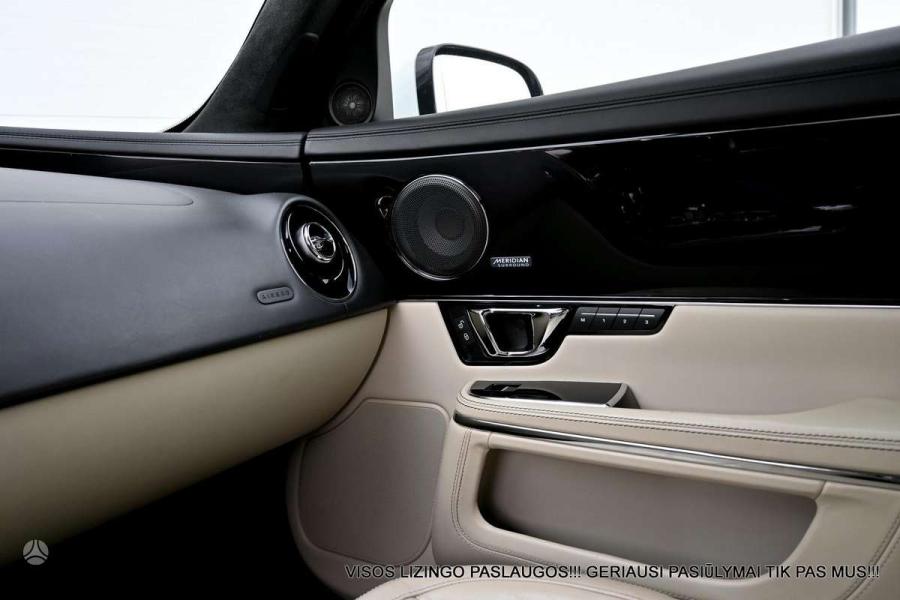 White Jaguar XJ 2015 in Kretinga, with an engine capacity of 3.00 L and mileage of 120 thousand km for 12699 €, photo 36 on AUTOMOTO.COM.LV