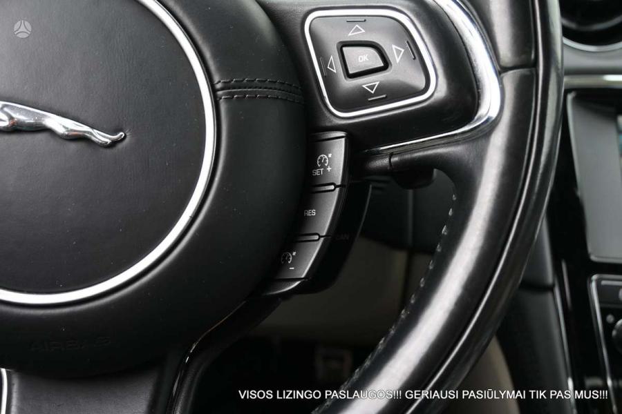 White Jaguar XJ 2015 in Kretinga, with an engine capacity of 3.00 L and mileage of 120 thousand km for 12699 €, photo 39 on AUTOMOTO.COM.LV