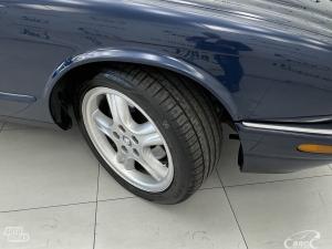 Синий Ягуар ХЖР 1998 в Авиженяй, объемом двигателя 4.00 л и пробегом 191 тыс. км за 7900 €, фото 36 на AUTOMOTO.COM.LV