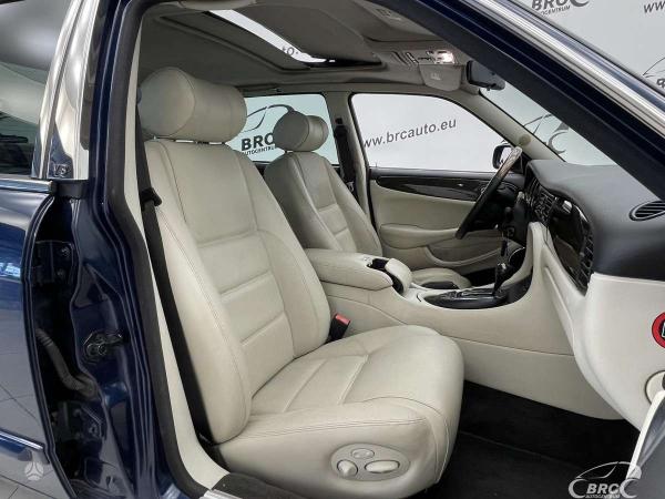 Blue Jaguar XJR 1998 in Vilnius, with an engine capacity of 4.00 L and mileage of 191 thousand km for 7500 €, photo 8 on AUTOMOTO.COM.LV
