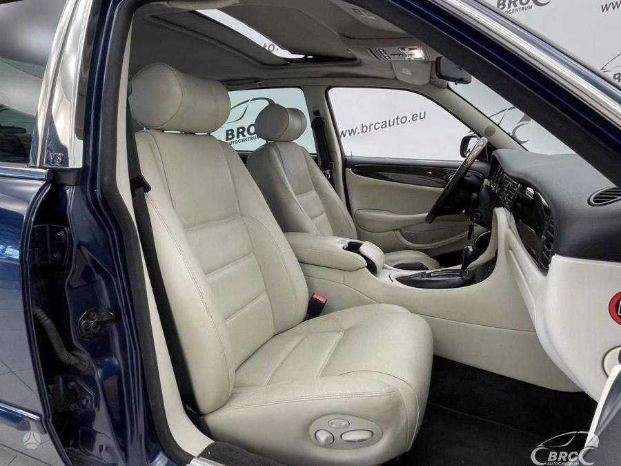Blue Jaguar XJR 1998 in Vilnius, with an engine capacity of 4.00 L and mileage of 191 thousand km for 7500 €, photo 9 on AUTOMOTO.COM.LV