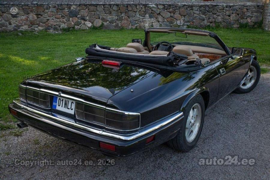 Черный Ягуар ХЖС 1995 в Таллин, объемом двигателя 3.98 л и пробегом 123 тыс. км за 17200 €, фото 15 на AUTOMOTO.COM.LV