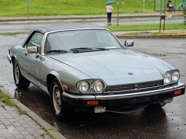 Blue Jaguar XJS 1991 in Vilnius, with an engine capacity of 5.34 L and mileage of 153 thousand km for 6200 €, photo 2 on AUTOMOTO.COM.LV