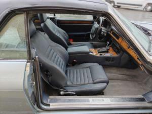 Blue Jaguar XJS 1991 in Vilnius, with an engine capacity of 5.34 L and mileage of 153 thousand km for 6200 €, photo 7 on AUTOMOTO.COM.LV