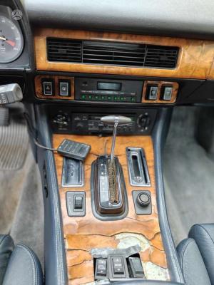 Blue Jaguar XJS 1991 in Vilnius, with an engine capacity of 5.34 L and mileage of 153 thousand km for 6200 €, photo 10 on AUTOMOTO.COM.LV