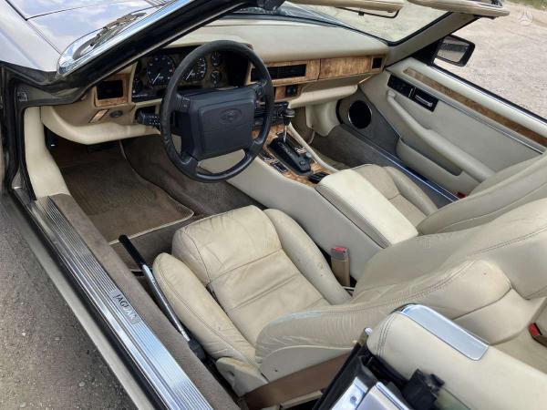 Jaguar XJS 1994 Prienai, ar dzinēja tilpumu 3.98 L un nobraukumu 142 tūkst. km par 8999 €, foto 11 vietnē AUTOMOTO.COM.LV