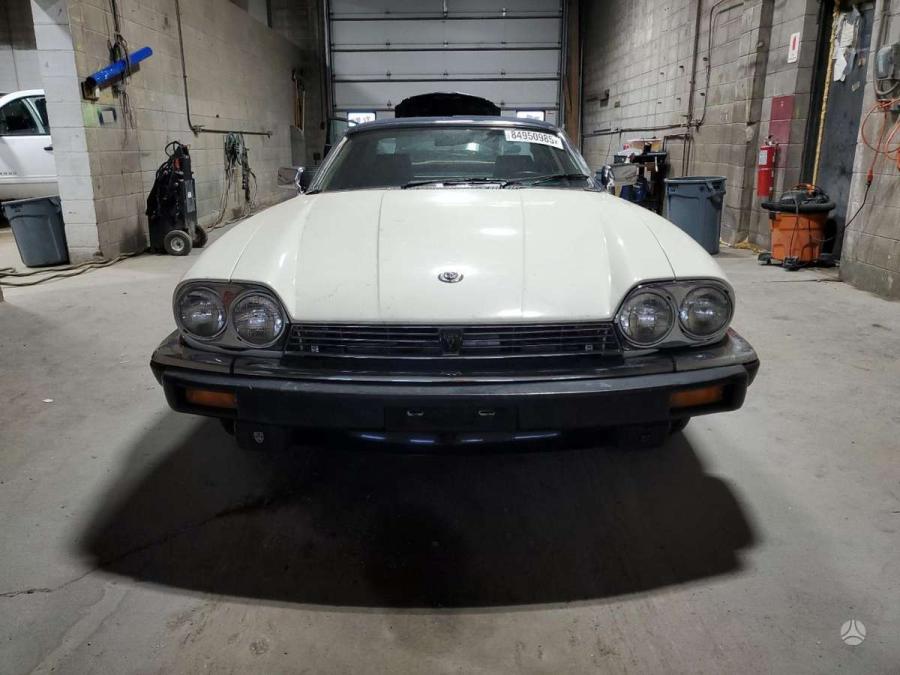 White Jaguar XJS 1988 in Vilnius, with an engine capacity of 0.00 L and mileage of 45 thousand km for 12500 €, photo 7 on AUTOMOTO.COM.LV