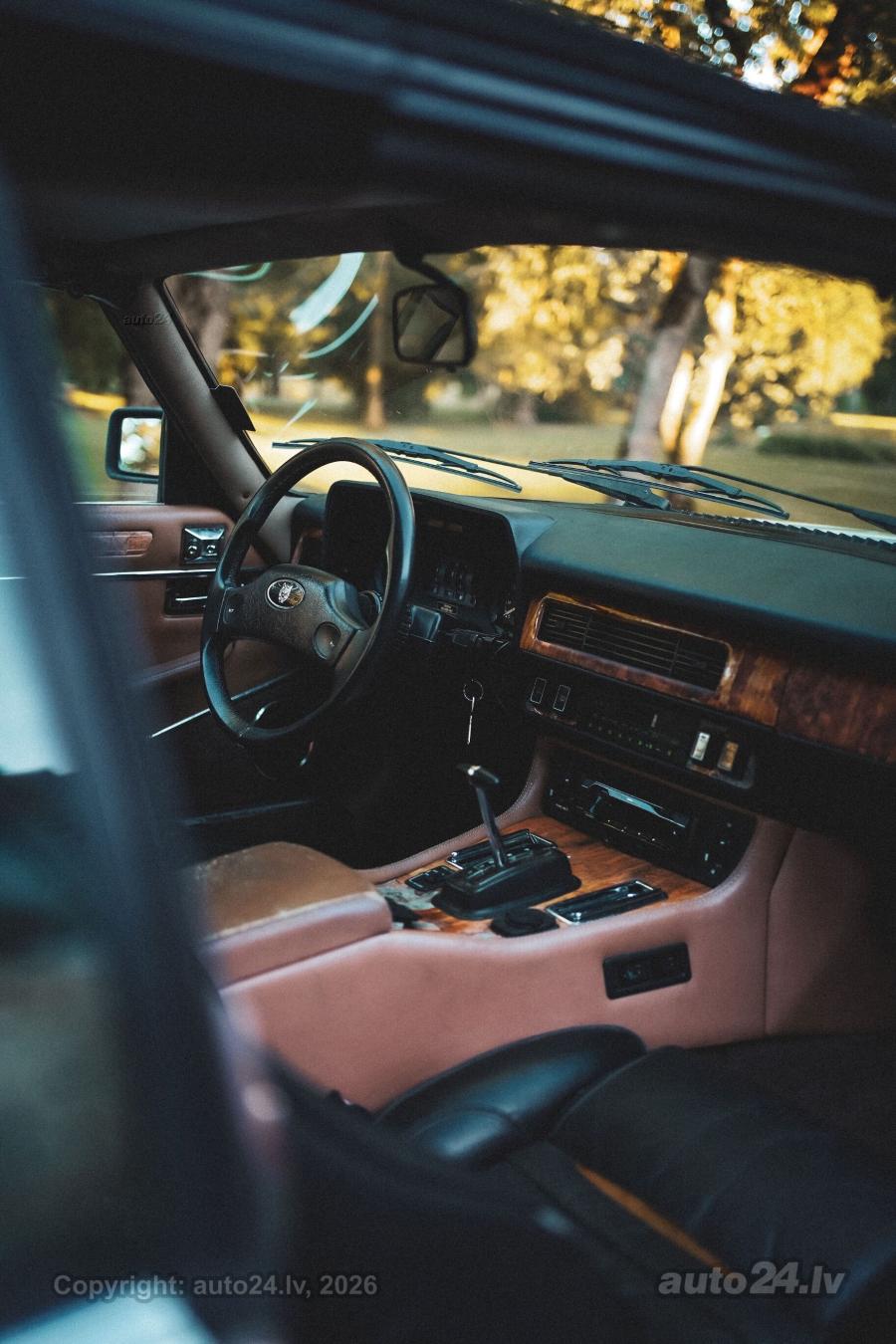 Balts Jaguar XJS 1989 Jegeva, ar dzinēja tilpumu 5.30 L un nobraukumu 224 tūkst. km par 11000 €, foto 16 vietnē AUTOMOTO.COM.LV