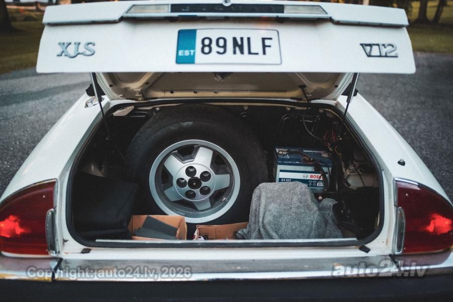 Balts Jaguar XJS 1989 Jegeva, ar dzinēja tilpumu 5.30 L un nobraukumu 224 tūkst. km par 11000 €, foto 23 vietnē AUTOMOTO.COM.LV