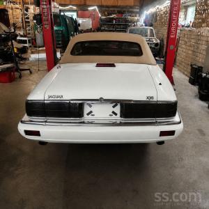 Balts Jaguar XJS 1994 Rīga, ar dzinēja tilpumu 4.00 L un nobraukumu 75 tūkst. km par 10900 €, foto 3 vietnē AUTOMOTO.COM.LV