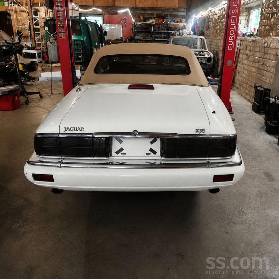 Balts Jaguar XJS 1994 Rīga, ar dzinēja tilpumu 4.00 L un nobraukumu 75 tūkst. km par 10900 €, foto 3 vietnē AUTOMOTO.COM.LV