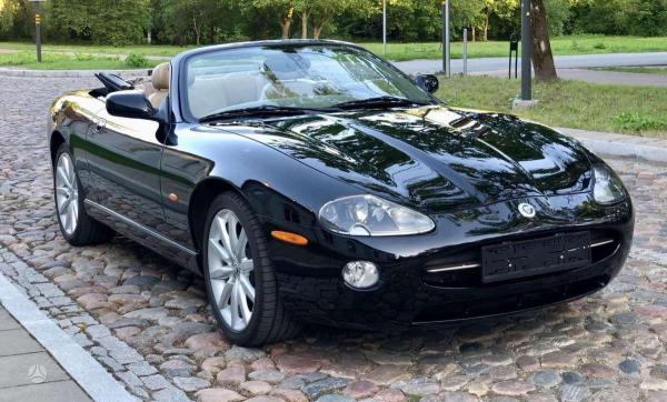 Black Jaguar XK 8 2006 in Kaunas, with an engine capacity of 4.20 L and mileage of 112 thousand km for 15500 €, photo 10 on AUTOMOTO.COM.LV