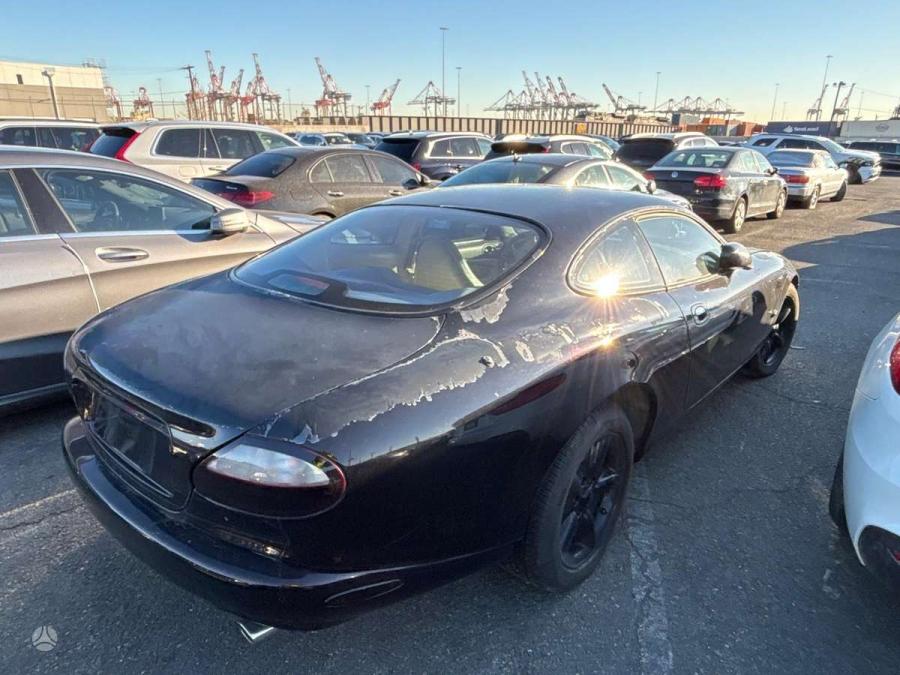 Melns Jaguar XK 8 1997 Ukmergė, ar dzinēja tilpumu 4.00 L un nobraukumu 178 tūkst. km par 5390 €, foto 9 vietnē AUTOMOTO.COM.LV