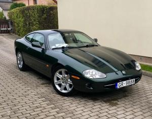 Green Jaguar XK 8 1998 in Riga, with an engine capacity of 4.00 L and mileage of 295 thousand km for 10350 €, photo  on AUTOMOTO.COM.LV