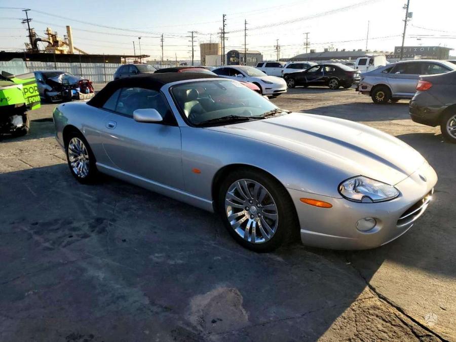 Pelēks Jaguar XK 8 2005 Kauņa, ar dzinēja tilpumu 4.20 L un nobraukumu 212 tūkst. km par 11200 €, foto 3 vietnē AUTOMOTO.COM.LV