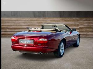 Красный Ягуар XK 8 1997 в Шяуляй, объемом двигателя 4.00 л и пробегом 108 тыс. км за 9500 €, фото 5 на AUTOMOTO.COM.LV