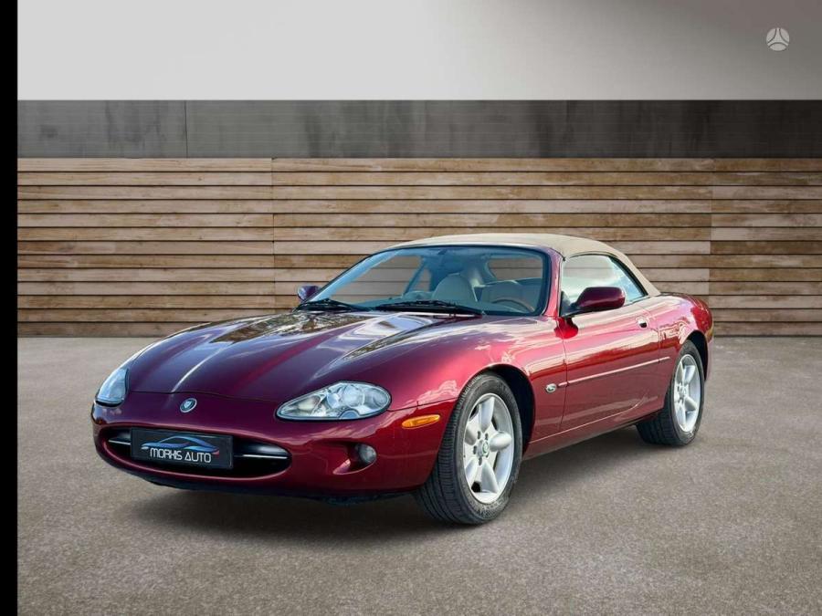 Красный Ягуар XK 8 1997 в Шяуляй, объемом двигателя 4.00 л и пробегом 108 тыс. км за 9500 €, фото 7 на AUTOMOTO.COM.LV