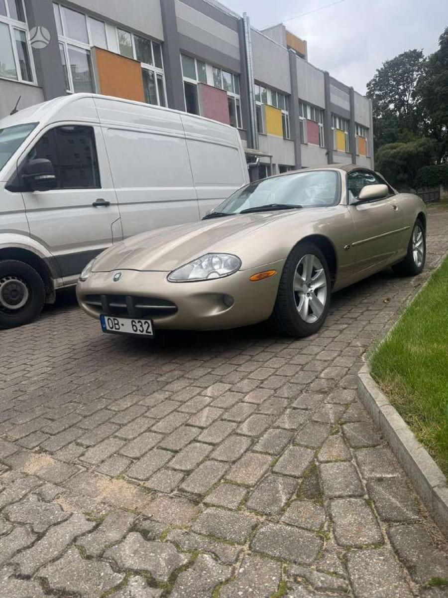 Dzeltens Jaguar XK 8 1999 Jūrmala, ar dzinēja tilpumu 0.00 L un nobraukumu 105 tūkst. km par 8500 €, foto 8 vietnē AUTOMOTO.COM.LV