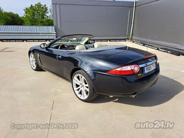 Melns Jaguar XK 2006 Tallina, ar dzinēja tilpumu 4.20 L un nobraukumu 94 tūkst. km par 14990 €, foto 2 vietnē AUTOMOTO.COM.LV