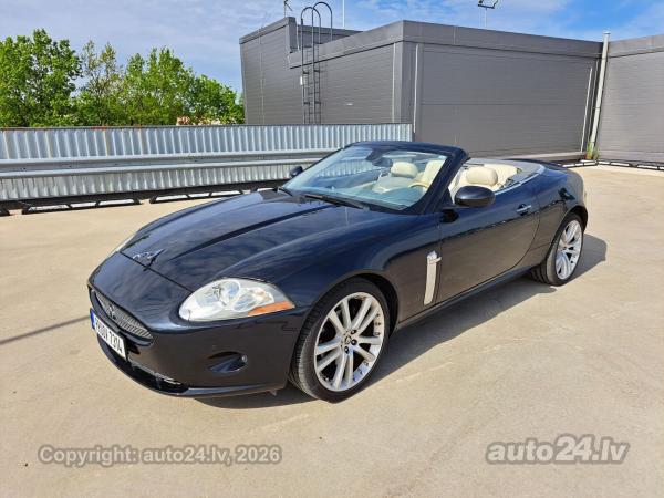 Melns Jaguar XK 2006 Tallina, ar dzinēja tilpumu 4.20 L un nobraukumu 94 tūkst. km par 14990 €, foto 5 vietnē AUTOMOTO.COM.LV