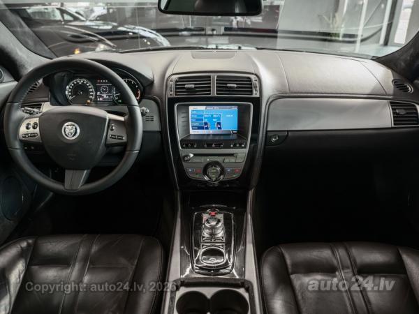 Melns Jaguar XK 2010 Tallina, ar dzinēja tilpumu 5.00 L un nobraukumu 207 tūkst. km par 33900 €, foto 6 vietnē AUTOMOTO.COM.LV