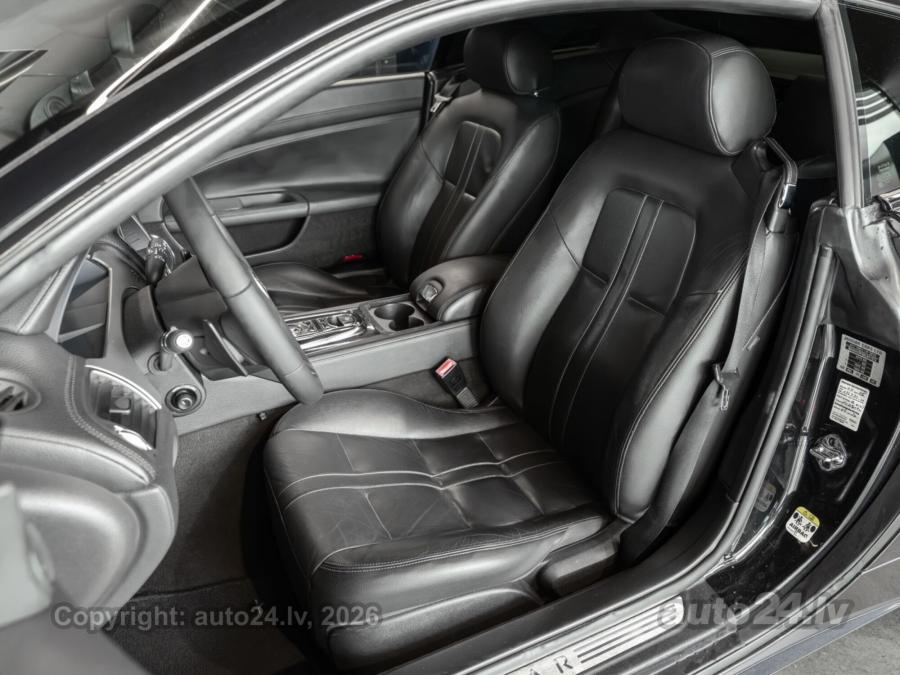 Melns Jaguar XK 2010 Tallina, ar dzinēja tilpumu 5.00 L un nobraukumu 207 tūkst. km par 33900 €, foto 12 vietnē AUTOMOTO.COM.LV