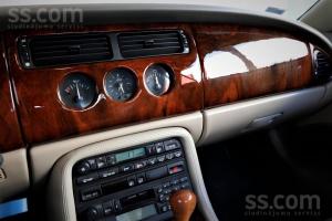 Zils Jaguar XK 1999 Rīga, ar dzinēja tilpumu 4.00 L un nobraukumu 104 tūkst. km par 9900 €, foto 9 vietnē AUTOMOTO.COM.LV