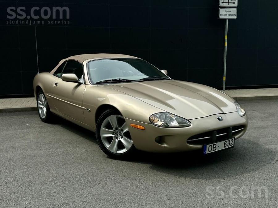 Jaguar XK 1999 Jelgava, ar dzinēja tilpumu 4.00 L un nobraukumu 105 tūkst. km par 13000 €, foto 1 vietnē AUTOMOTO.COM.LV