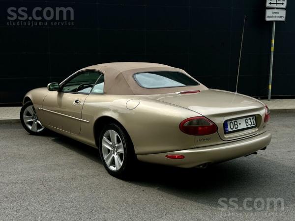 Jaguar XK 1999 Jelgava, ar dzinēja tilpumu 4.00 L un nobraukumu 105 tūkst. km par 13000 €, foto 5 vietnē AUTOMOTO.COM.LV