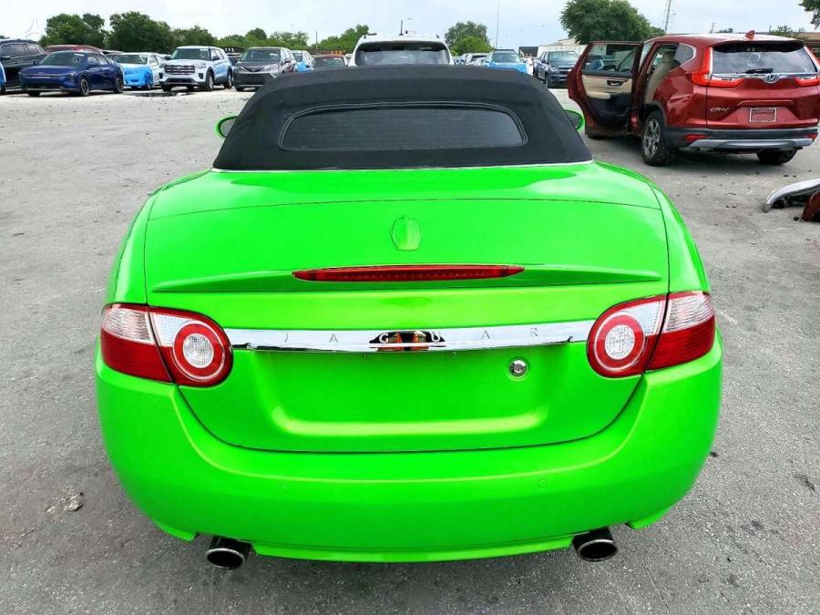 Zaļš Jaguar XK 2009 Viļņa, ar dzinēja tilpumu 4.20 L un nobraukumu 106 tūkst. km par 4999 €, foto 5 vietnē AUTOMOTO.COM.LV