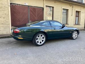 Green Jaguar XK 1998 in Riga, with an engine capacity of 4.00 L and mileage of 295 thousand km for 10500 €, photo 3 on AUTOMOTO.COM.LV