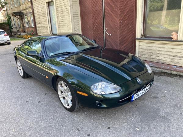 Zaļš Jaguar XK 1998 Rīga, ar dzinēja tilpumu 4.00 L un nobraukumu 295 tūkst. km par 8950 €, foto 4 vietnē AUTOMOTO.COM.LV