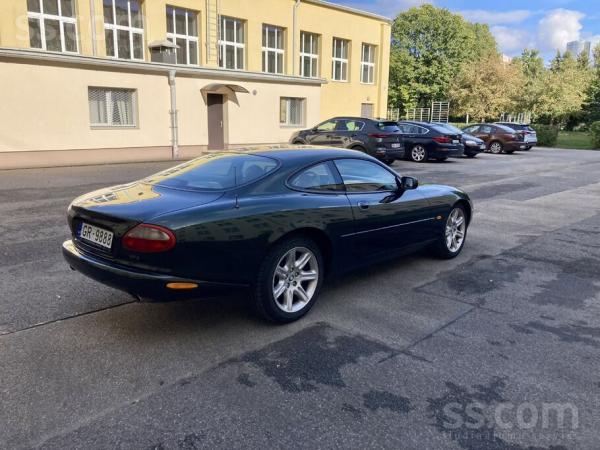 Зеленый Ягуар ХК 1998 в Рига, объемом двигателя 4.00 л и пробегом 295 тыс. км за 7950 €, фото 3 на AUTOMOTO.COM.LV