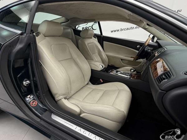 Green Jaguar XK 2008 in Vilnius, with an engine capacity of 4.20 L and mileage of 241 thousand km for 11000 €, photo 9 on AUTOMOTO.COM.LV