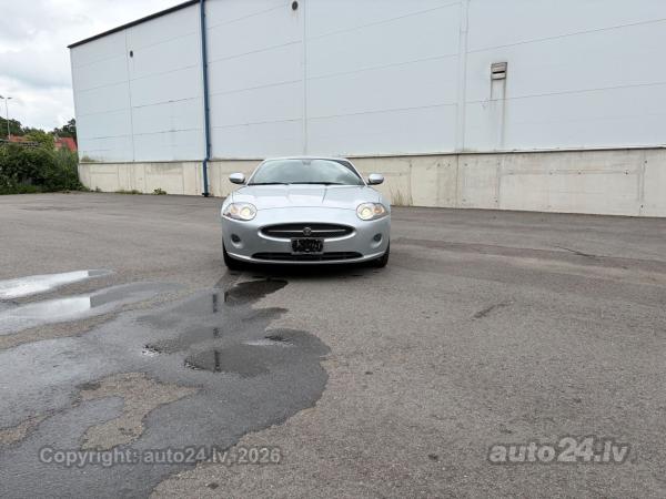 Pelēks Jaguar XK 2007 Tallina, ar dzinēja tilpumu 4.20 L un nobraukumu 229 tūkst. km par 12400 €, foto 2 vietnē AUTOMOTO.COM.LV