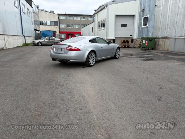 Pelēks Jaguar XK 2007 Tallina, ar dzinēja tilpumu 4.20 L un nobraukumu 229 tūkst. km par 12400 €, foto 4 vietnē AUTOMOTO.COM.LV